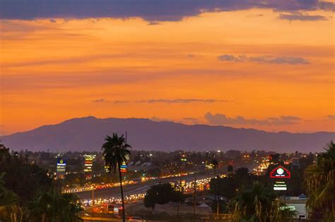 Burbank Pictures Download Free Images On Unsplash