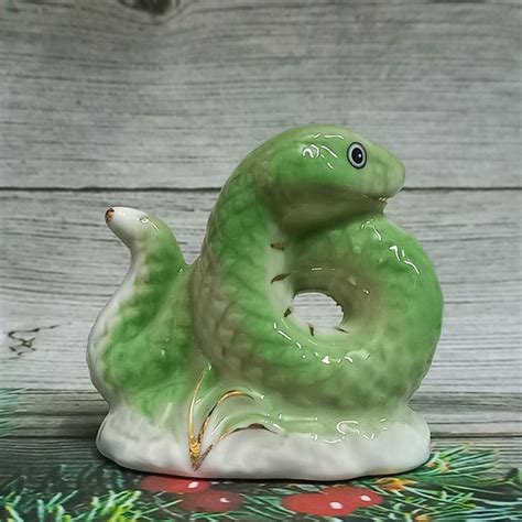 Статуэтка фарфоровая ЗМЕЯ 6см купить на Ozon по низкой цене 1274757715