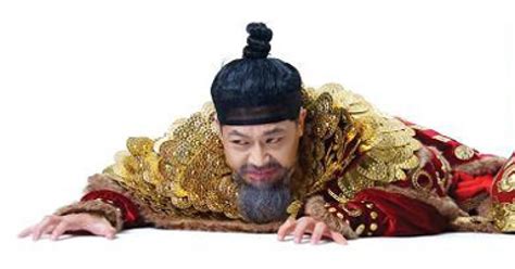 역사책 속 이순신 장군 코믹 뮤지컬 영웅을 기다리며