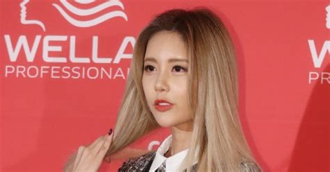 [포토] 큐리 내 머릿결은 소중해