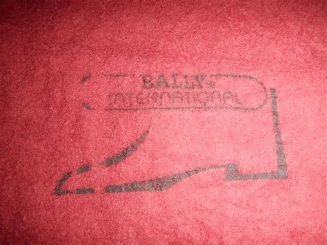 Сумка пильовик — ціна 80 грн у каталозі Валізи Купити аксесуари за доступною ціною на Шафі