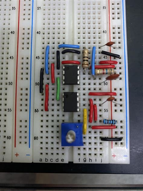 trying to build a 25khz pwm with variable duty cycle but the duty