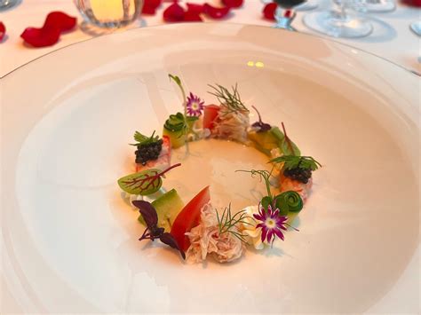 Saki Hatori Threads Say More