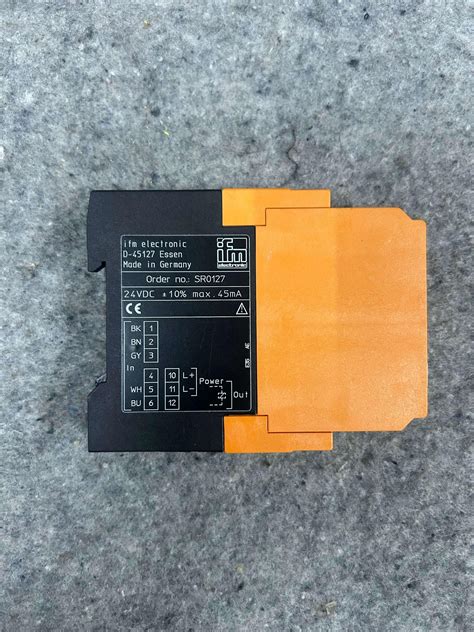 Ifm Electronics D 45127 Essen Sr0127 Flow Sensor Control Monitor Indy