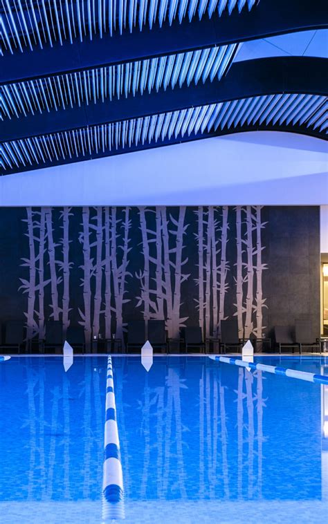 Download Wallpaper Water Pool Water Pool Section Interior In