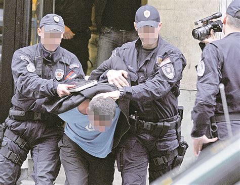 No Em Nasrnuo Na Neven Anu Suprugu Pa Povredio Sestru Koja Je Poku Ala Da Je Odbrani