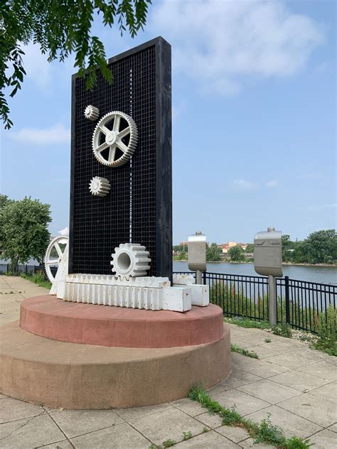 Franklin Street Bridge Monument In East Peoria
