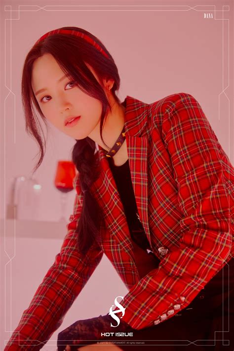 핫이슈 Hot Issue Profile Image 다나 Dana Rhotissue