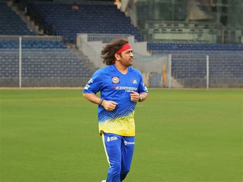 Ipl 2024 Ms Dhoni Spotted In New Look During Csk Training Session