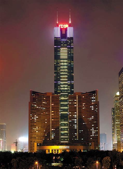 东塔今天封顶 刷新广州“身高” 广州 林桂炎 凤凰资讯