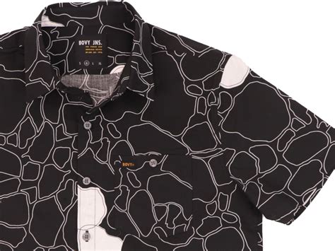 Bovy Mens Shirt เสื้อเชิ้ตกราฟฟิคทอผิวเรียบกราฟฟิคดำขาว Bovy Bas11264 Th