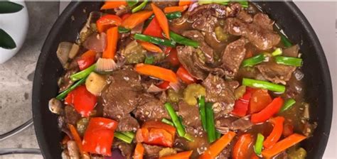 Junetina Sa Povrćem U Finom Saftu