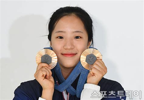 여자 탁구 간판 신유빈 Wtt 챔피언스 충칭 16강 진출