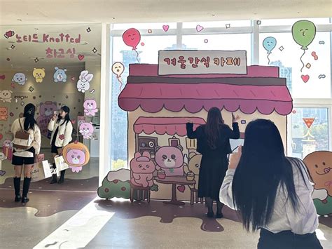 귀여움에 푹 빠진 어덜트족 오세요 롯데월드몰에 들어선 초대형 팝업 파이낸셜뉴스