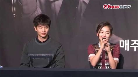 마을 육성재 형·누나들의 칭찬에 아이 부끄러워~ 영상 Youtube