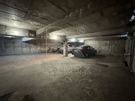 Пловдив Гараж самостоятелен 24 кв м Тухла Гараж самостоятелен 24 кв м Тухла Гаражи