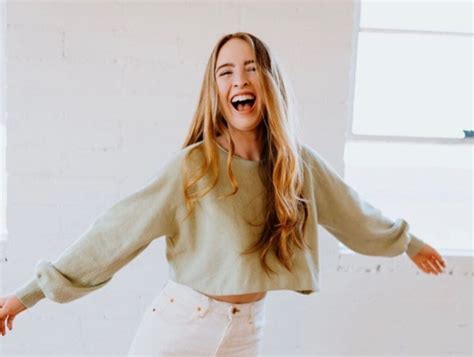 miss excel tiktok star making 100 000 per month with spreadsheets