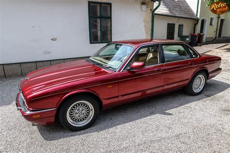 Jaguar XJ6 3.2 • Retrowerk