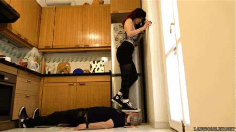 Lady Scarlet A Kitchen A Doormat And My All Stars Xhamster