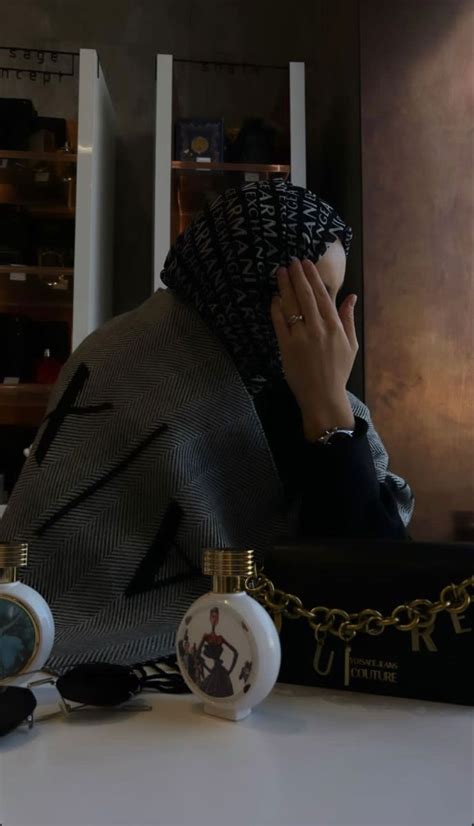Шарф Армани в наличии цена 1800 | Hijabi aesthetic, Muslimah aesthetic ...