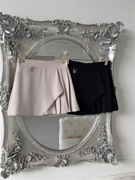 [💐날씬핏 하객룩💐] 모노 플리츠 스커트 [ 2color ] 에이블리