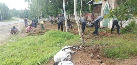 ကျောက်ပန်းတောင်းမြို့နယ်လက်ပံပျားနယ်မြေရဲစခန်းမှ ရဲတပ်ဖွဲ့ဝင်များ စုပေ