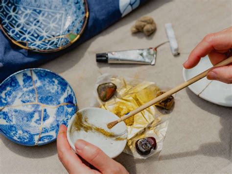 Seni Kintsugi Keindahan Dalam Retakan
