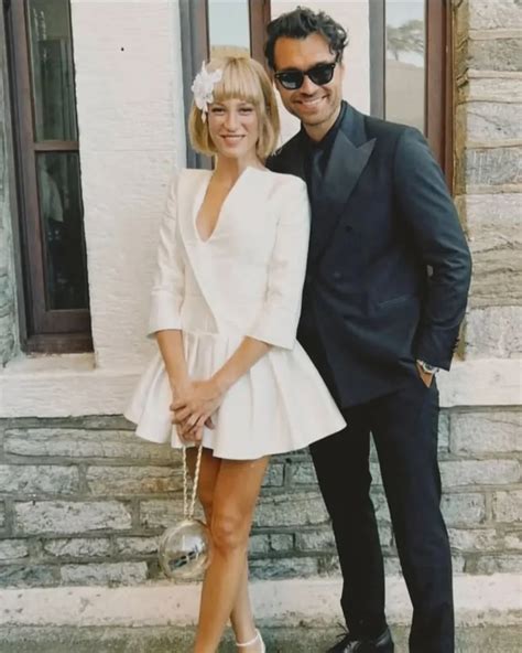 Serenay Sarıkaya Leyla Ve Cem Murathan 🤍💫 Kimlergeldikimlergeçti