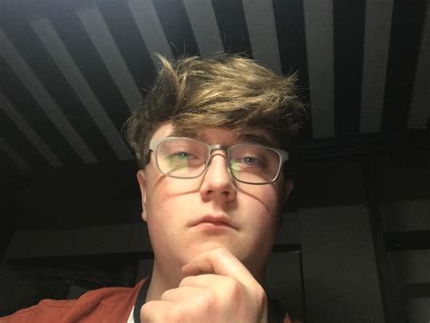 Couple Months Pre HRT Be Brutal On How I Pass As A Girl I Know I Need Makeup And I M