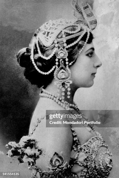 1 161 Mata Hari Photos And High Res Pictures Getty Images
