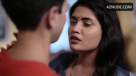 Sexy Girl Bond Love Of The Set Time To The Love Know If You Are Free