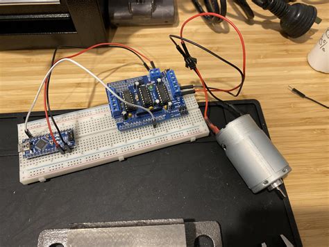 Cant Make Adafruit Motor Shield Work Arduino