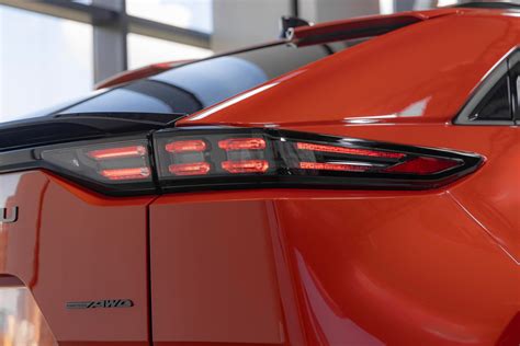 View Exterior Photos Of The 2026 Subaru Uncharted