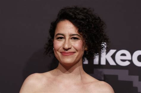 In Photos Ilana Glazer Walks The Red Carpet At Webby Awards All