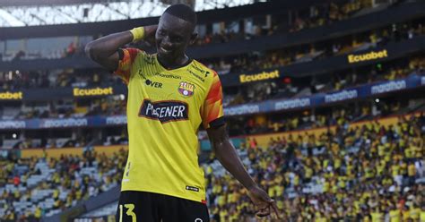 Paga Con Goles Janner Corozo Se Quedó En Barcelona Y Convirtió Ante