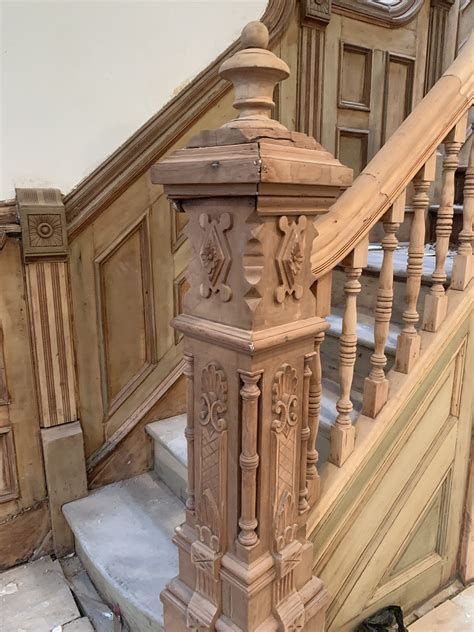 Victorian Wooden Staircase Design