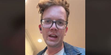 Hank Green Tries Budots Dance It Looks So Easy Its Really Hard