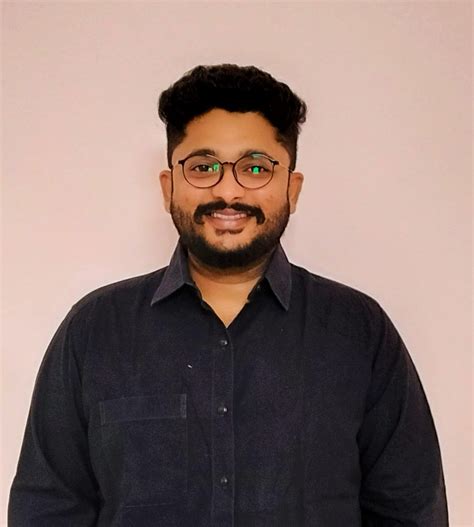 Vinayak Revadigar Medium