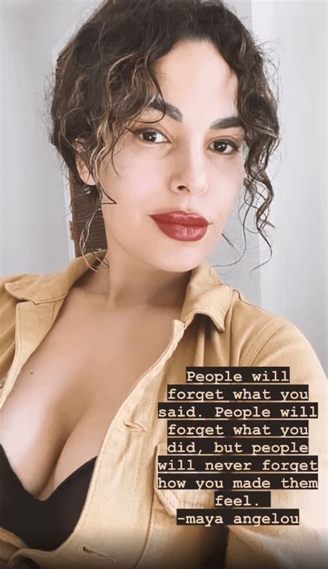 Simple Smooth Rnadinevelazquez