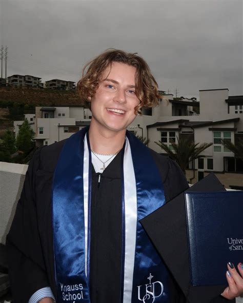 Carson Gentry On Linkedin Graduated Amazon Amazonfresh 23 Comments