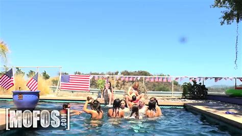 MOFOS Blake Eden Gets Her Pussy Licked At A Th Of July Party Full Of Naked Fun And Flashing