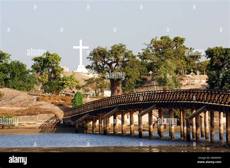 Senegal Thies Region Joal Fadiouth Ile De Fadiouth Bridge