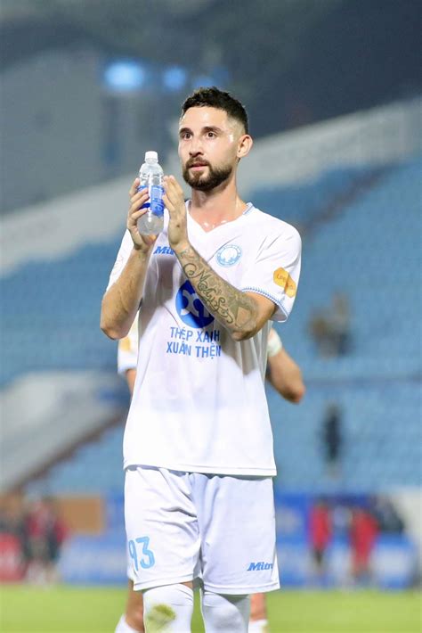 Hậu Vệ Việt Kiều Kevin Phạm Ba Nói Gì Sau Trận Ra Mắt Thép Xanh Nam Định