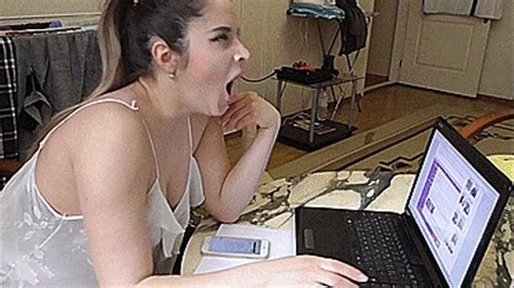 Mega Yawning While Working Mp4 Queen Lusy Clips4sale