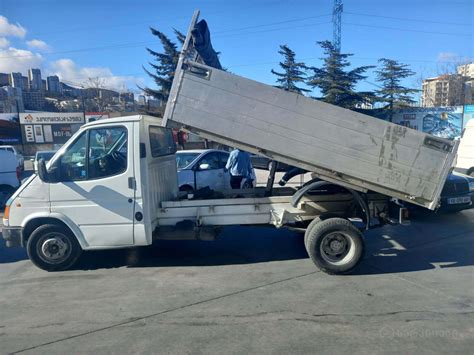 სამშენებლო ნარჩენების გატანა მასალების მოტანა