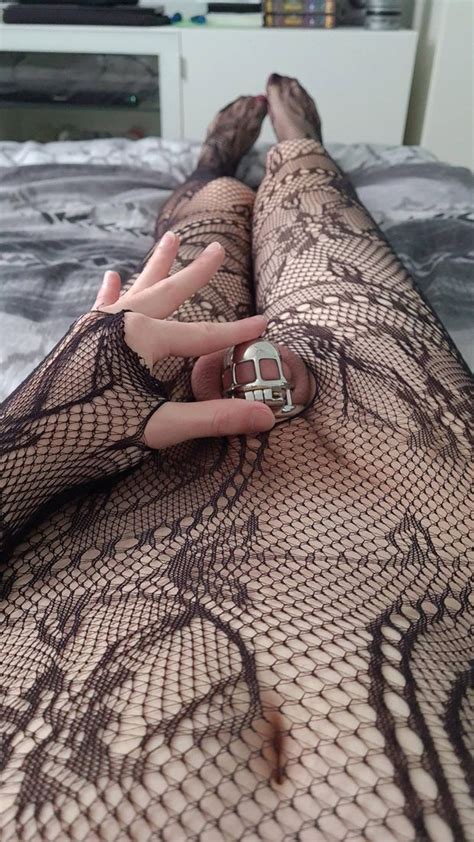 Sexy Caged Sissy Pic