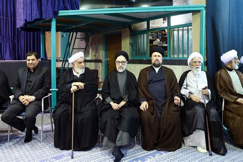 واکنش کیهان به عکس محمدی گلپایگانی، محسنی اژه‌ای و مخبر با سیدمحمدخاتمی