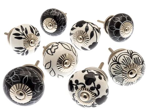 Mangotreeknobs Black And White Door Knobs In Monochrome Style 8
