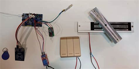 基于ab32vg1开发板的门禁系统 单片机 stm32 树莓派 arduino 开发板创意项目 聚丰项目 电子发烧友网