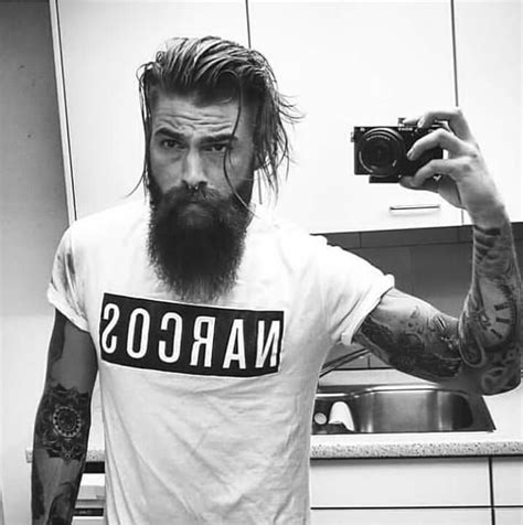 Tag Selfie Lovers Beards Ink And Muscles Beard Model E N Zz O